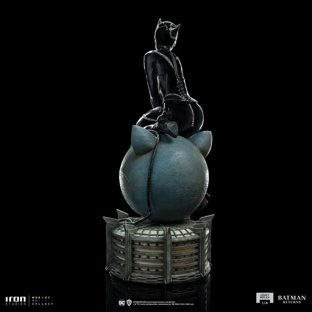 1/4 Quarter Scale Statue: Catwoman Batman Returns Legacy Replica 1/4 ...