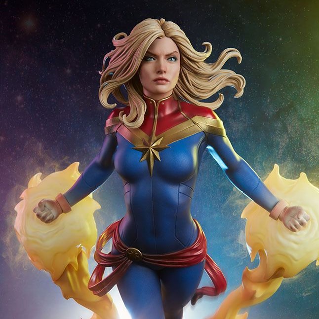 Sideshow Collectibles: Marvel Premium Format Statue Captain Marvel by ...
